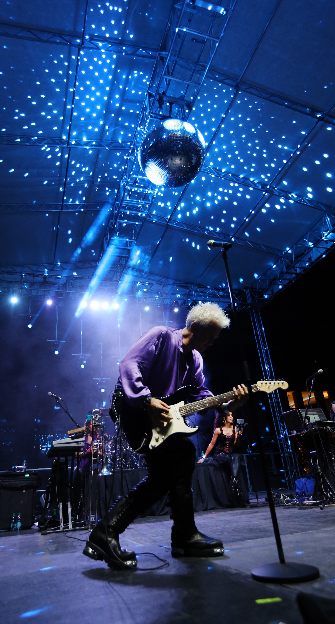 Live In-Concert | The Zippers Band · Official Website.