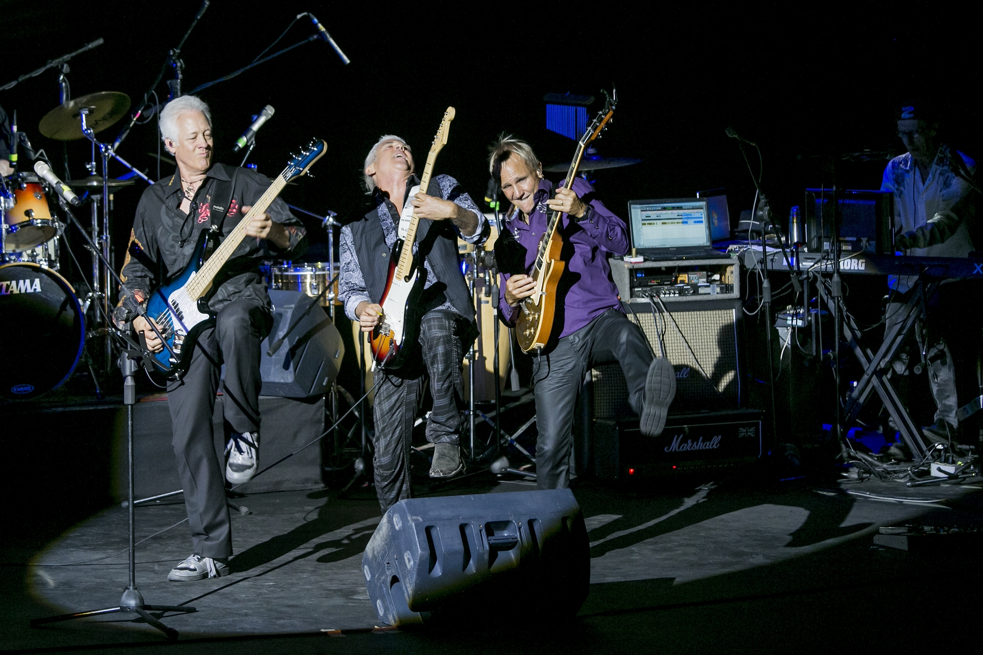 Live In-Concert | The Zippers Band · Official Website.